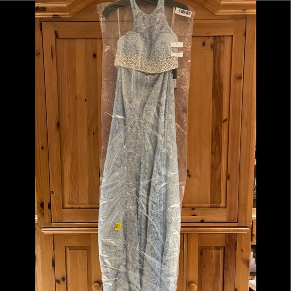 La Femme | Dresses | Powder Blue Lace Pearlaccent Twopiece | Poshmark
